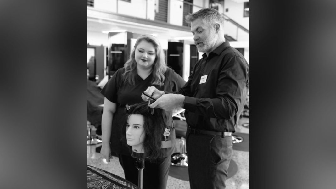 Ribbon-cutting ceremony marks opening of The Salon at Helena College